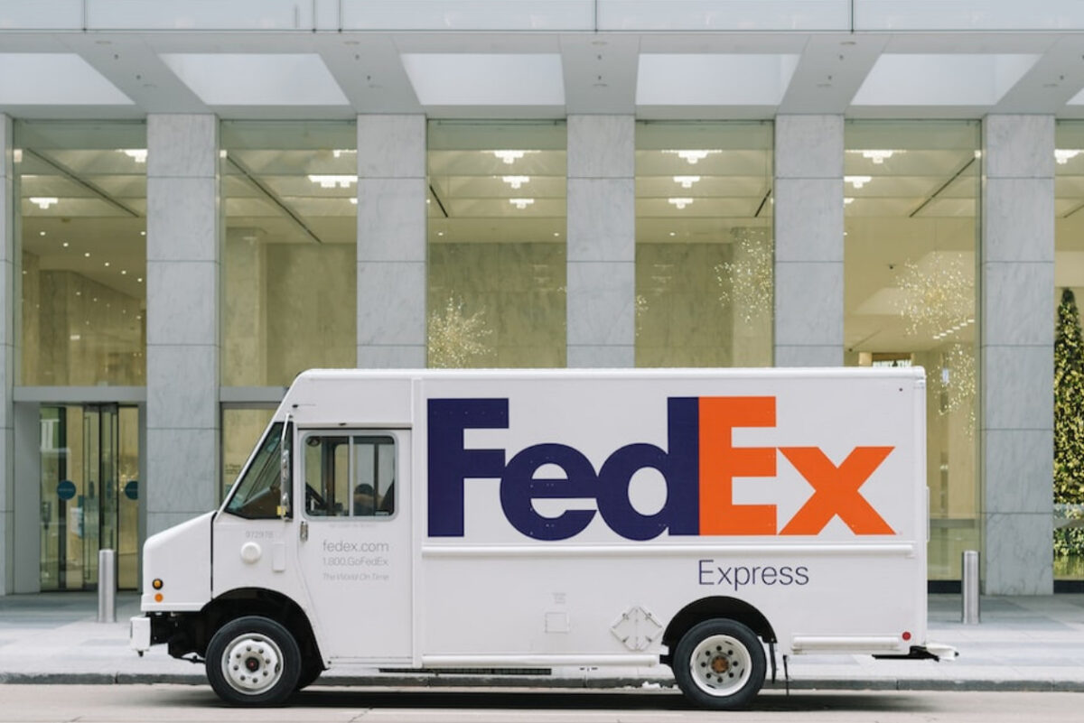 FedEx Falls on Disappointing 4th Quarter Earnings - Cause for Concern ...